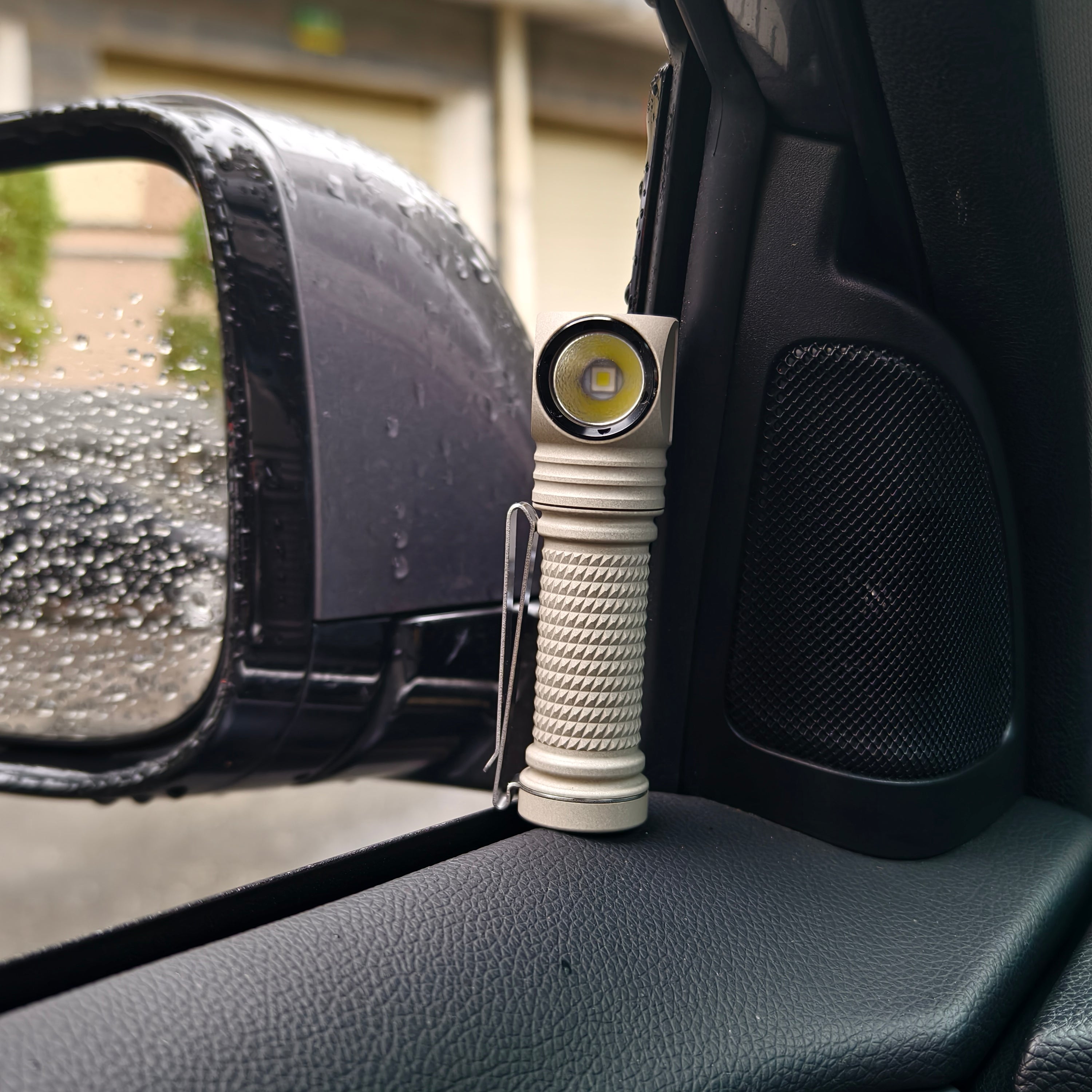 L50 Sol - EDC Right-Angle Flashlight – Fireflies outdoor Flashlights